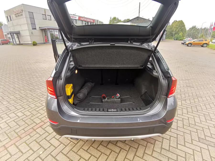 Grey BMW X1 2013 in Kuldiga, with an engine capacity of 2.00 L and mileage of 216 thousand km for 8800 €, photo 20 on AUTOMOTO.COM.LV