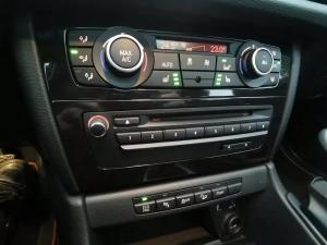 Grey BMW X1 2013 in Kuldiga, with an engine capacity of 2.00 L and mileage of 281 thousand km for 8400 €, photo 14 on AUTOMOTO.COM.LV