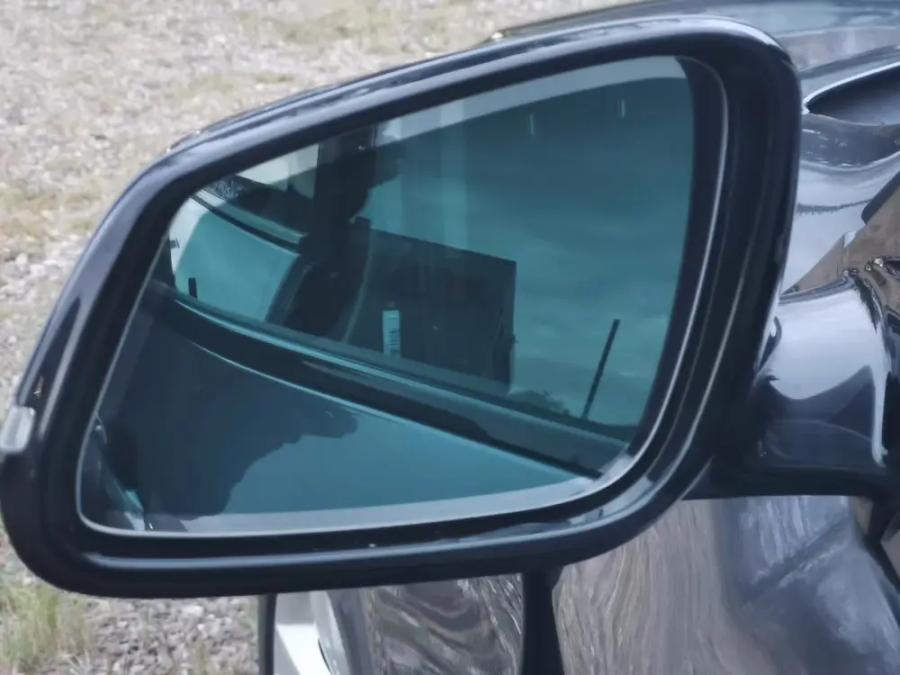 Grey BMW X1 2013 in Kuldiga, with an engine capacity of 2.00 L and mileage of 281 thousand km for 8400 €, photo 21 on AUTOMOTO.COM.LV