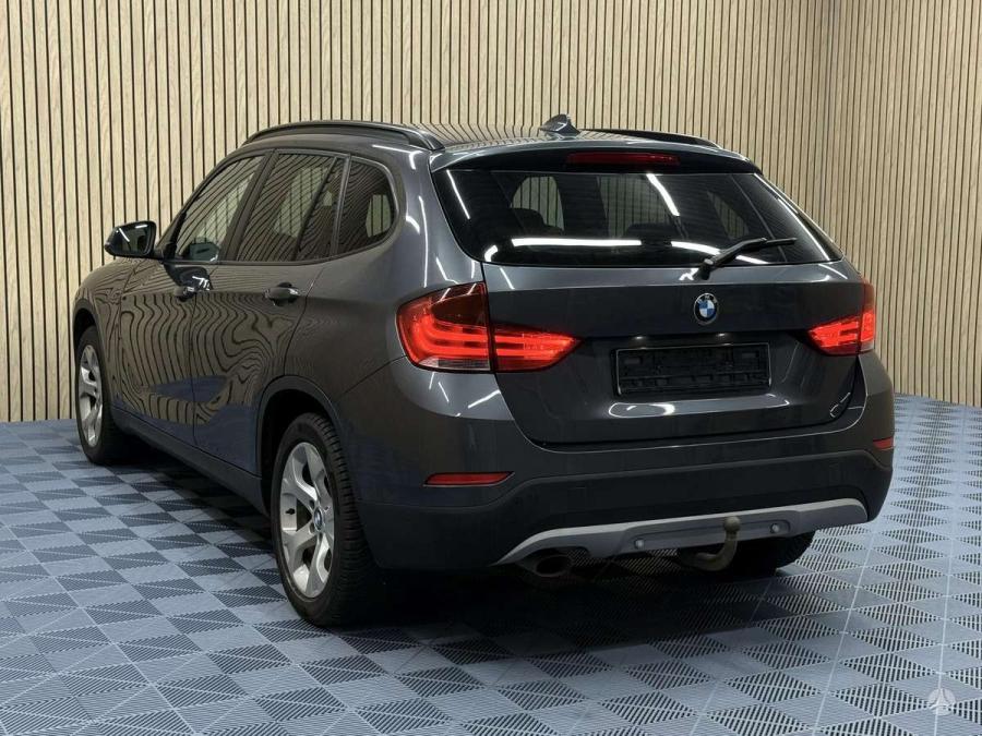 Pelēks BMW X1 2013 Marijampole, ar dzinēja tilpumu 2.00 L un nobraukumu 277 tūkst. km par 7400 €, foto 7 vietnē AUTOMOTO.COM.LV
