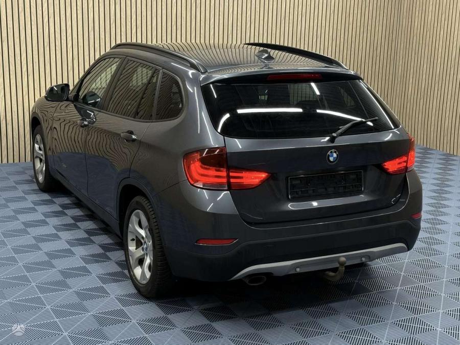 Pelēks BMW X1 2013 Marijampole, ar dzinēja tilpumu 2.00 L un nobraukumu 277 tūkst. km par 7400 €, foto 12 vietnē AUTOMOTO.COM.LV