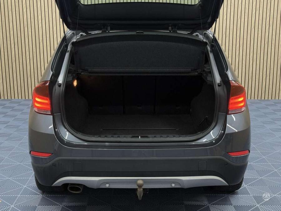 Pelēks BMW X1 2013 Marijampole, ar dzinēja tilpumu 2.00 L un nobraukumu 277 tūkst. km par 7400 €, foto 15 vietnē AUTOMOTO.COM.LV