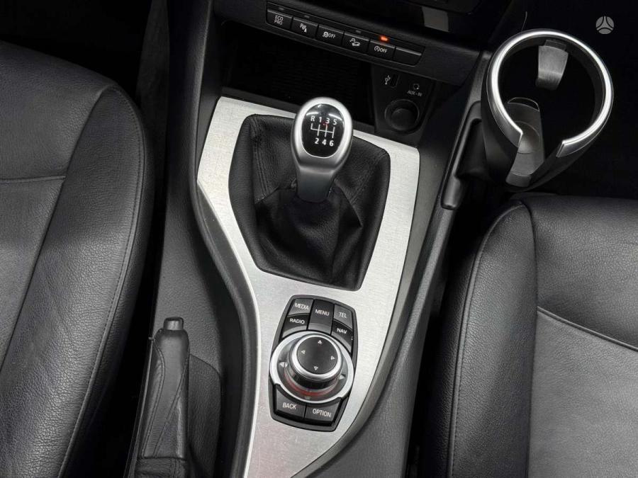 Pelēks BMW X1 2013 Marijampole, ar dzinēja tilpumu 2.00 L un nobraukumu 277 tūkst. km par 7400 €, foto 30 vietnē AUTOMOTO.COM.LV