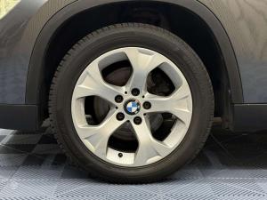 Pelēks BMW X1 2013 Marijampole, ar dzinēja tilpumu 2.00 L un nobraukumu 277 tūkst. km par 7400 €, foto 33 vietnē AUTOMOTO.COM.LV