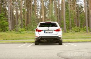 Pelēks BMW X1 2013 Rīga, ar dzinēja tilpumu 2.00 L un nobraukumu 275 tūkst. km par 6590 €, foto 7 vietnē AUTOMOTO.COM.LV