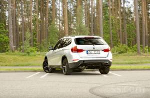 Pelēks BMW X1 2013 Rīga, ar dzinēja tilpumu 2.00 L un nobraukumu 275 tūkst. km par 6590 €, foto 8 vietnē AUTOMOTO.COM.LV
