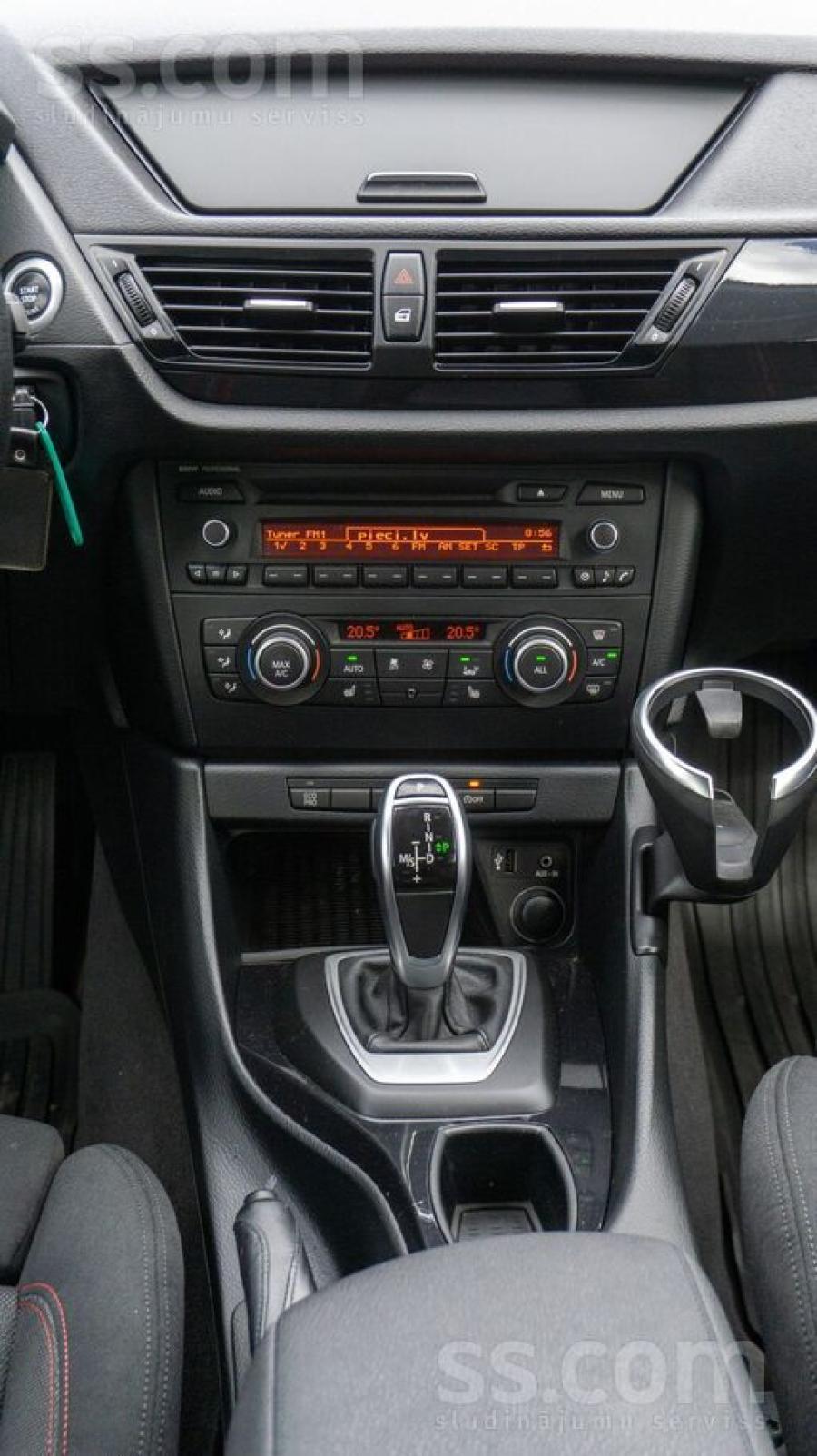 Pelēks BMW X1 2013 Rīga, ar dzinēja tilpumu 2.00 L un nobraukumu 275 tūkst. km par 6590 €, foto 13 vietnē AUTOMOTO.COM.LV