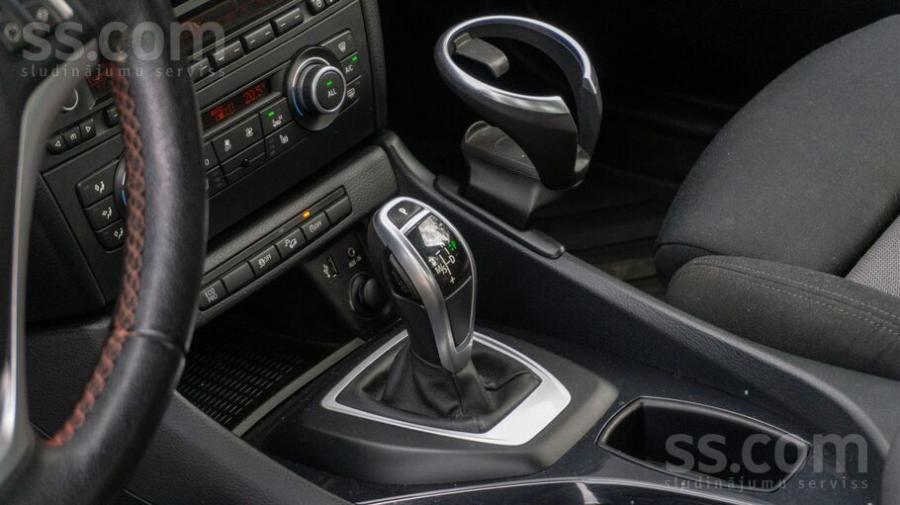 Pelēks BMW X1 2013 Rīga, ar dzinēja tilpumu 2.00 L un nobraukumu 275 tūkst. km par 6590 €, foto 15 vietnē AUTOMOTO.COM.LV