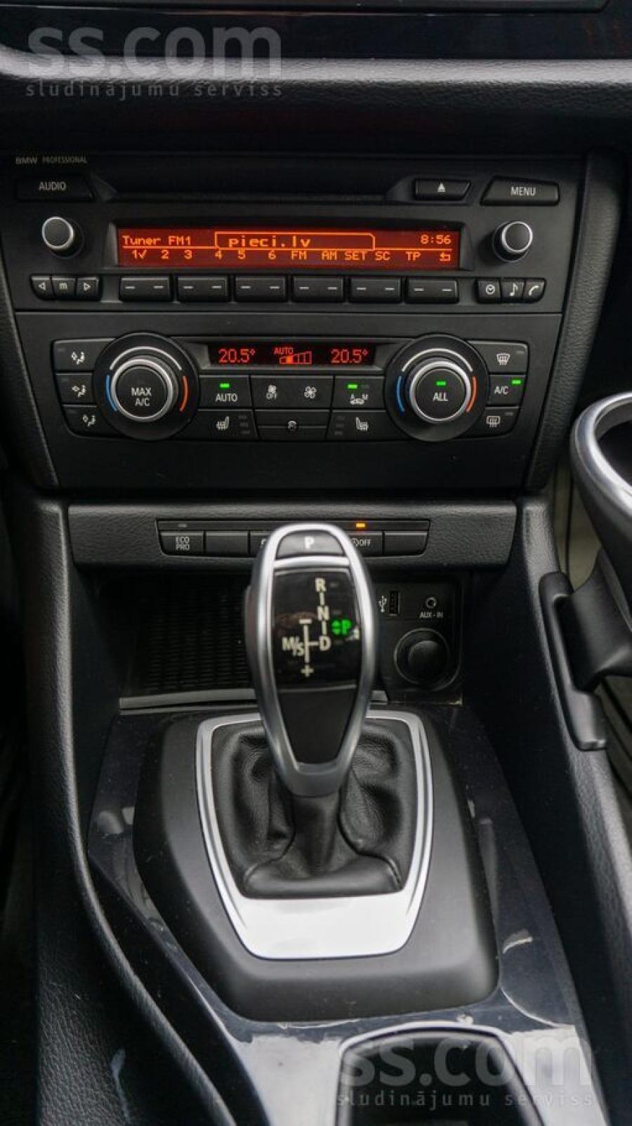 Pelēks BMW X1 2013 Rīga, ar dzinēja tilpumu 2.00 L un nobraukumu 275 tūkst. km par 6590 €, foto 16 vietnē AUTOMOTO.COM.LV