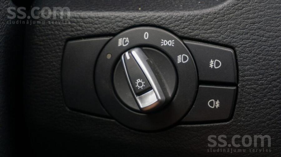 Pelēks BMW X1 2013 Rīga, ar dzinēja tilpumu 2.00 L un nobraukumu 275 tūkst. km par 6590 €, foto 23 vietnē AUTOMOTO.COM.LV