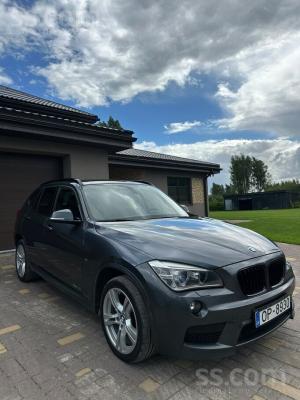 Pelēks BMW X1 2013 Jelgava, ar dzinēja tilpumu 2.00 L un nobraukumu 204 tūkst. km par 9800 €, foto  vietnē AUTOMOTO.COM.LV