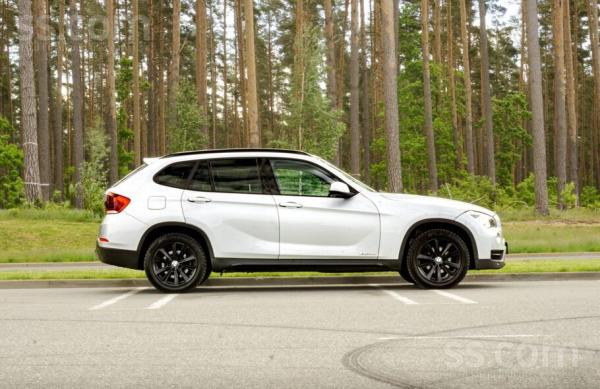 Pelēks BMW X1 2013 Rīga, ar dzinēja tilpumu 2.00 L un nobraukumu 275 tūkst. km par 6590 €, foto 8 vietnē AUTOMOTO.COM.LV