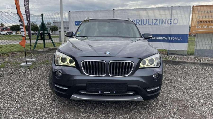 Grey BMW X1 2013 in Marijampole, with an engine capacity of 2.00 L and mileage of 367 thousand km for 7990 €, photo 5 on AUTOMOTO.COM.LV