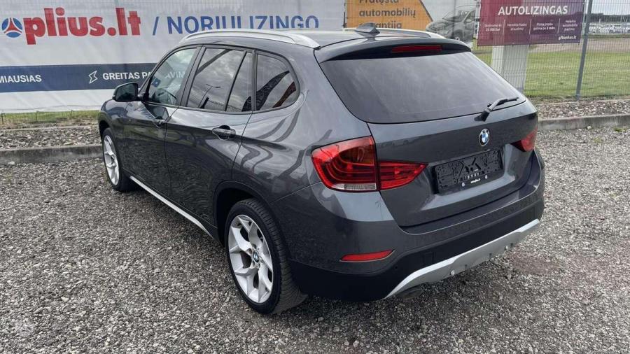 Grey BMW X1 2013 in Marijampole, with an engine capacity of 2.00 L and mileage of 367 thousand km for 7990 €, photo 9 on AUTOMOTO.COM.LV
