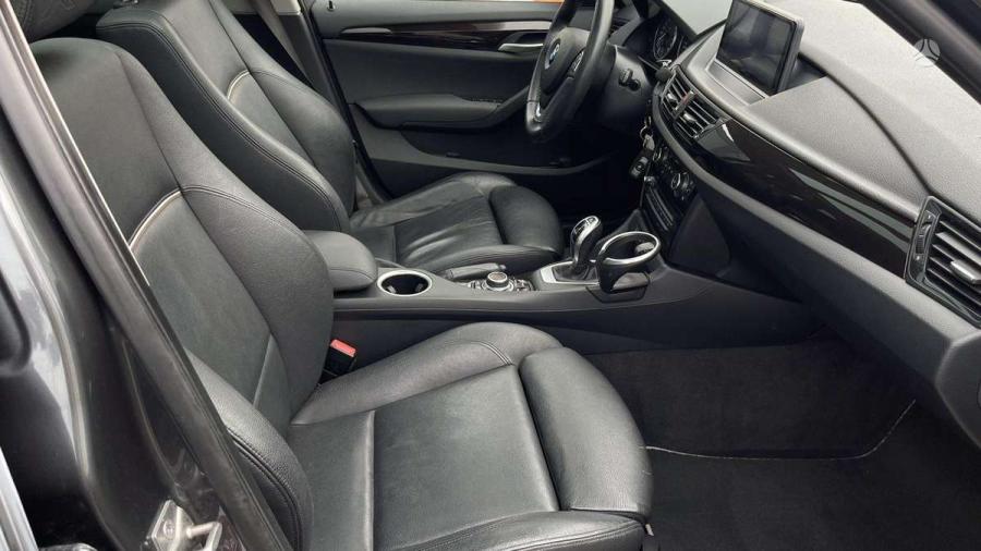 Grey BMW X1 2013 in Marijampole, with an engine capacity of 2.00 L and mileage of 367 thousand km for 7990 €, photo 14 on AUTOMOTO.COM.LV