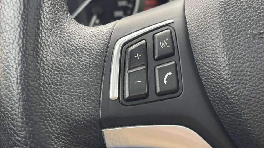 Grey BMW X1 2013 in Marijampole, with an engine capacity of 2.00 L and mileage of 367 thousand km for 7990 €, photo 24 on AUTOMOTO.COM.LV