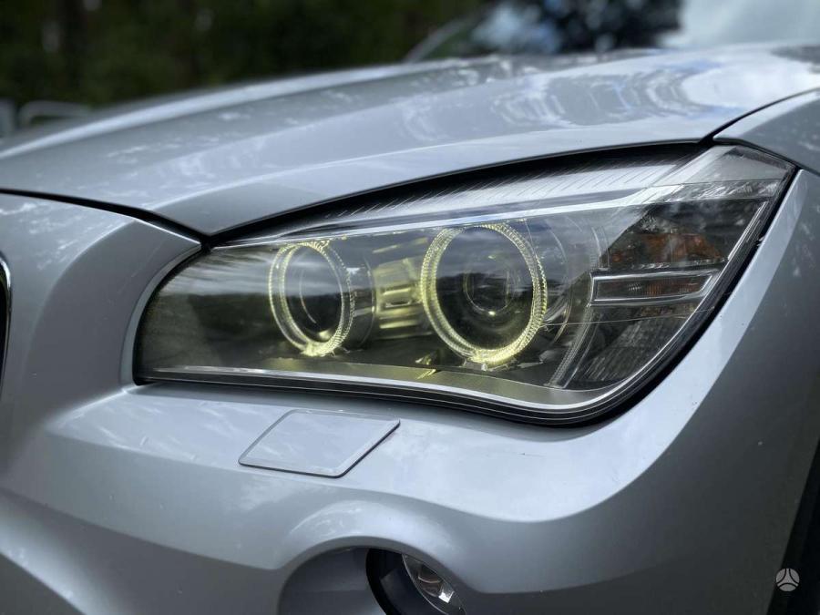 Серый БМВ Х1 2013 в Вильнюс, объемом двигателя 2.00 л и пробегом 205 тыс. км за 6400 €, фото 8 на AUTOMOTO.COM.LV