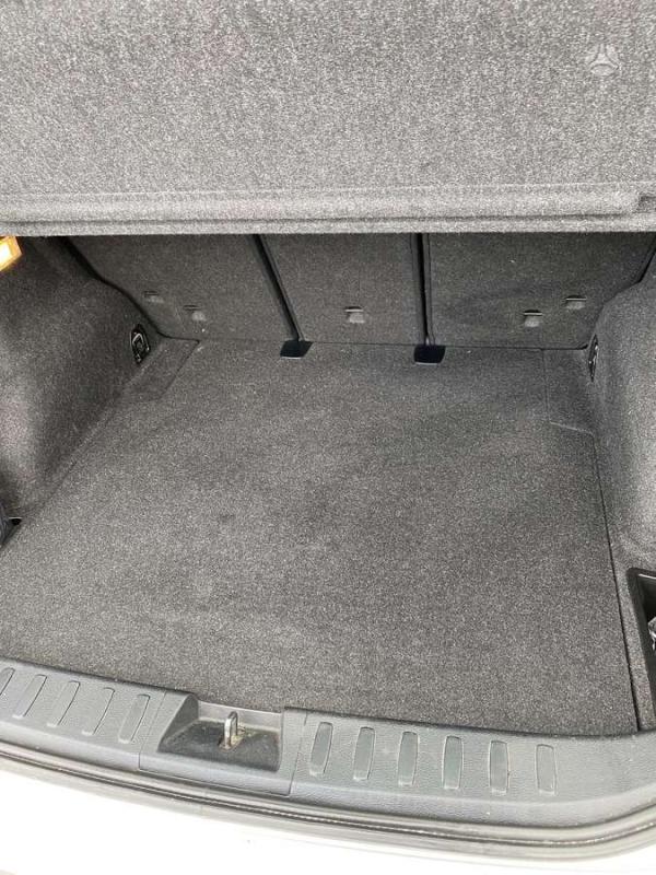 Grey BMW X1 2013 in Vilnius, with an engine capacity of 2.00 L and mileage of 205 thousand km for 6400 €, photo 8 on AUTOMOTO.COM.LV