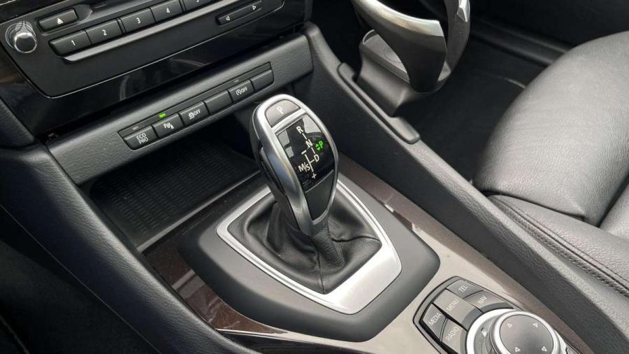 Grey BMW X1 2013 in Marijampole, with an engine capacity of 2.00 L and mileage of 367 thousand km for 7990 €, photo 28 on AUTOMOTO.COM.LV