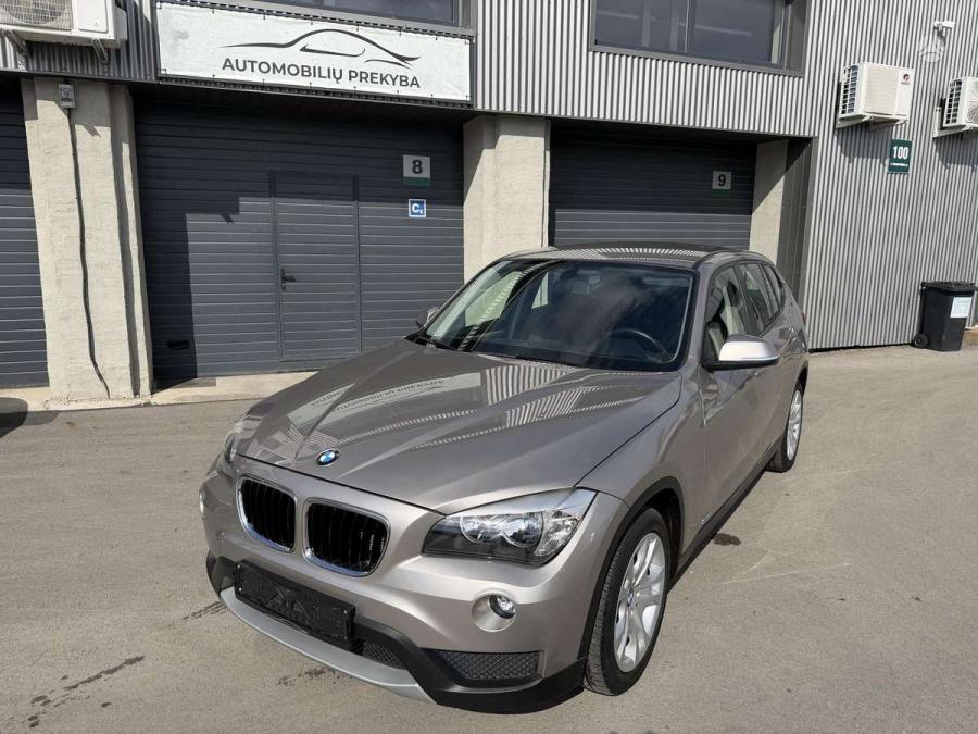 Grey BMW X1 2013 in Siauliai, with an engine capacity of 2.00 L and mileage of 95 thousand km for 6800 €, photo 4 on AUTOMOTO.COM.LV