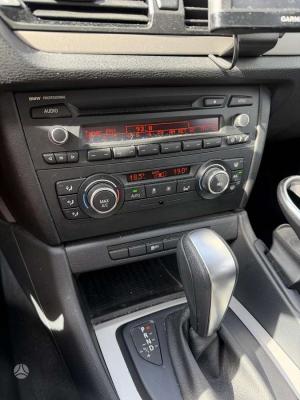 Grey BMW X1 2013 in Siauliai, with an engine capacity of 2.00 L and mileage of 95 thousand km for 6800 €, photo 15 on AUTOMOTO.COM.LV