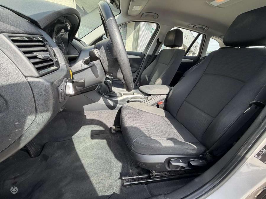 Grey BMW X1 2013 in Siauliai, with an engine capacity of 2.00 L and mileage of 95 thousand km for 6800 €, photo 19 on AUTOMOTO.COM.LV