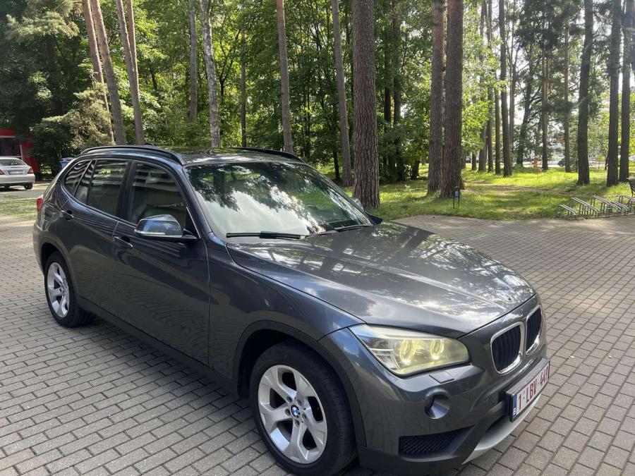 Grey BMW X1 2013 in Alytus, with an engine capacity of 2.00 L and mileage of 167 thousand km for 6950 €, photo 3 on AUTOMOTO.COM.LV