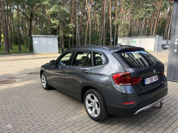 BMW X1 2013 AlÄ«ta vietnÄ PelÄks BMW X1 2013 AlÄ«ta, ar dzinÄja tilpumu 2.00 L un nobraukumu 167 tÅ«kst. km par 6950 ā¬, foto 7 vietnÄ AUTOMOTO.COM.LV