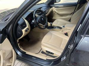 Grey BMW X1 2013 in Alytus, with an engine capacity of 2.00 L and mileage of 167 thousand km for 6950 €, photo 12 on AUTOMOTO.COM.LV