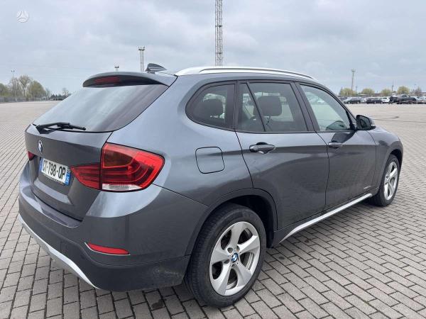 Grey BMW X1 2013 in Marijampole, with an engine capacity of 2.00 L and mileage of 231 thousand km for 5700 €, photo 6 on AUTOMOTO.COM.LV