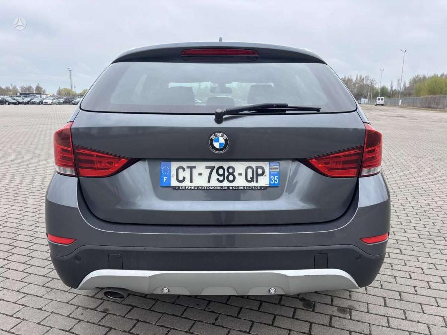 Grey BMW X1 2013 in Marijampole, with an engine capacity of 2.00 L and mileage of 231 thousand km for 5700 €, photo 7 on AUTOMOTO.COM.LV