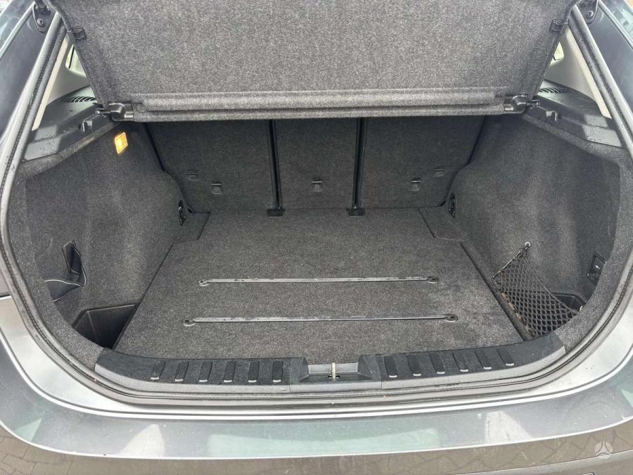 Grey BMW X1 2013 in Marijampole, with an engine capacity of 2.00 L and mileage of 231 thousand km for 5700 €, photo 8 on AUTOMOTO.COM.LV
