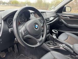 Grey BMW X1 2013 in Marijampole, with an engine capacity of 2.00 L and mileage of 231 thousand km for 5700 €, photo 10 on AUTOMOTO.COM.LV