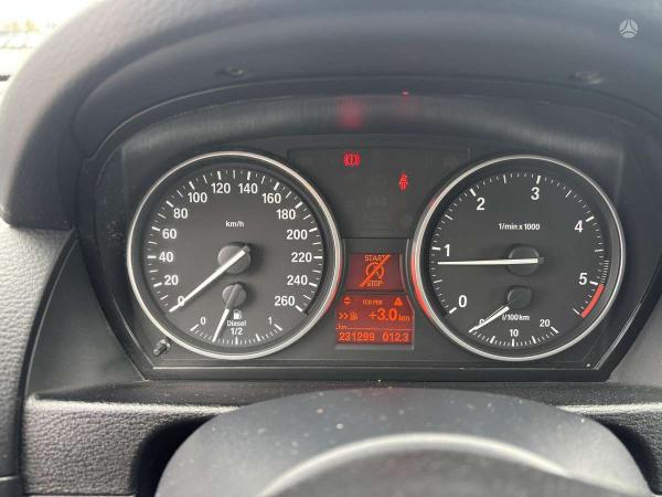 Grey BMW X1 2013 in Marijampole, with an engine capacity of 2.00 L and mileage of 231 thousand km for 5700 €, photo 11 on AUTOMOTO.COM.LV