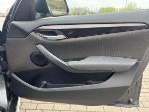 Grey BMW X1 2013 in Marijampole, with an engine capacity of 2.00 L and mileage of 231 thousand km for 5700 €, photo 17 on AUTOMOTO.COM.LV