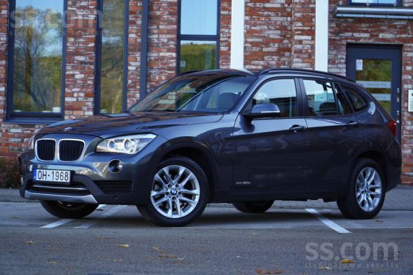Grey BMW X1 2014 in Riga, with an engine capacity of 2.00 L and mileage of 72 thousand km for 12990 €, photo 3 on AUTOMOTO.COM.LV
