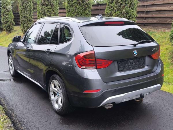 Pelēks BMW X1 2014 Utena, ar dzinēja tilpumu 2.00 L un nobraukumu 263 tūkst. km par 8400 €, foto 6 vietnē AUTOMOTO.COM.LV