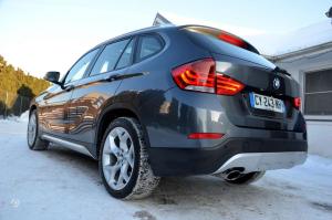 Grey BMW X1 2014 in Kaunas, with an engine capacity of 2.00 L and mileage of 260 thousand km for 8450 €, photo 3 on AUTOMOTO.COM.LV