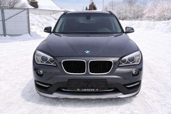 Grey BMW X1 2014 in Siauliai, with an engine capacity of 2.00 L and mileage of 219 thousand km for 9550 €, photo 2 on AUTOMOTO.COM.LV