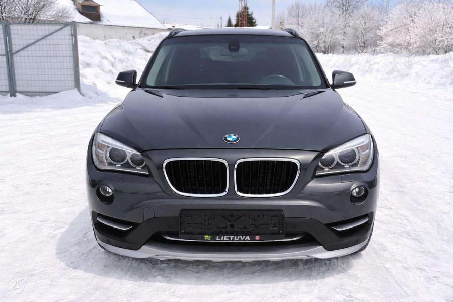 Grey BMW X1 2014 in Siauliai, with an engine capacity of 2.00 L and mileage of 219 thousand km for 9550 €, photo 2 on AUTOMOTO.COM.LV