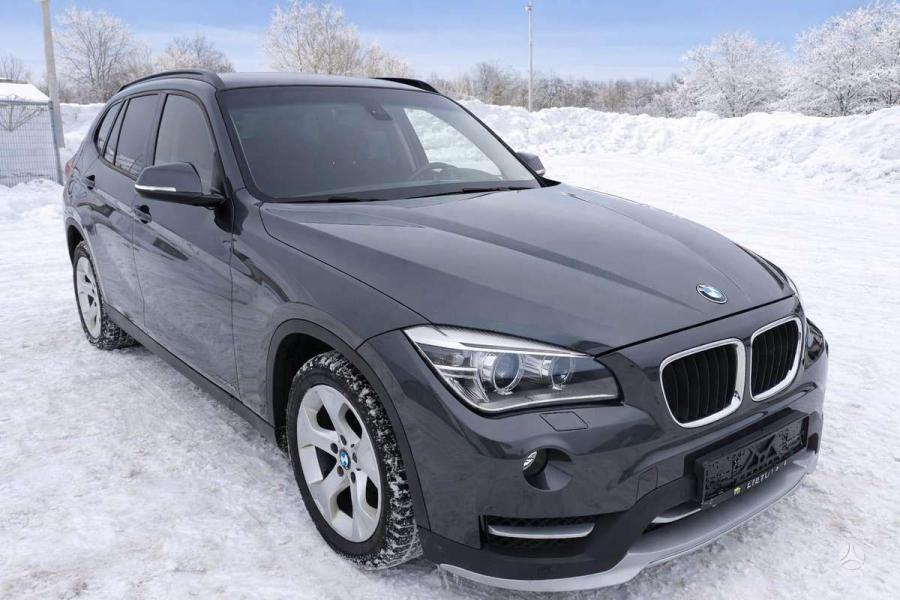 Grey BMW X1 2014 in Siauliai, with an engine capacity of 2.00 L and mileage of 219 thousand km for 9550 €, photo 3 on AUTOMOTO.COM.LV
