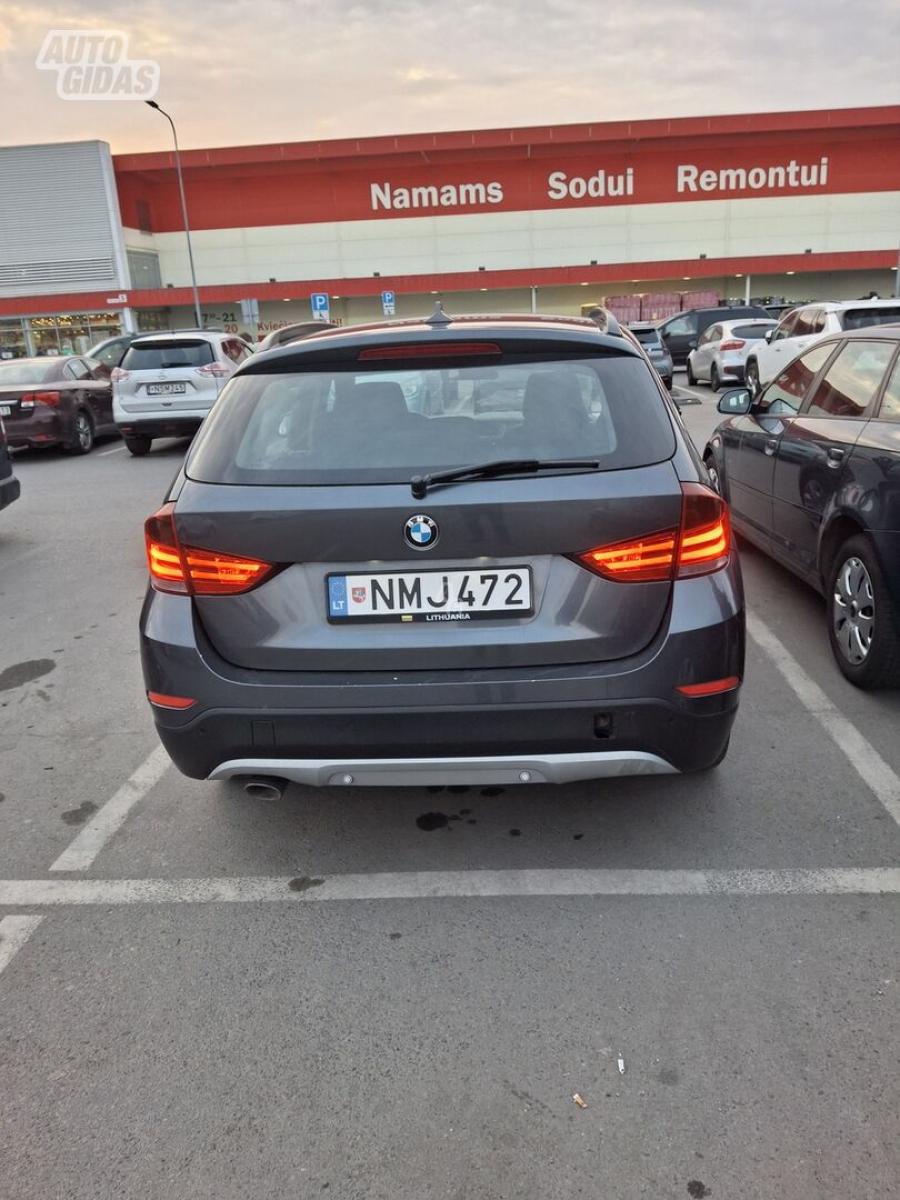 Grey BMW X1 2014 in Vilnius, with an engine capacity of 2.00 L and mileage of 222 thousand km for 8300 €, photo 9 on AUTOMOTO.COM.LV