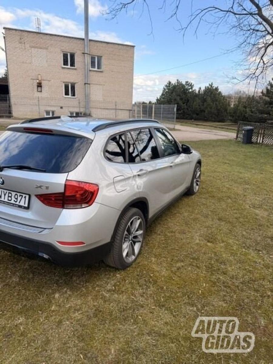 Pelēks BMW X1 2014 Panevēža, ar dzinēja tilpumu 2.00 L un nobraukumu 166 tūkst. km par 8300 €, foto 1 vietnē AUTOMOTO.COM.LV