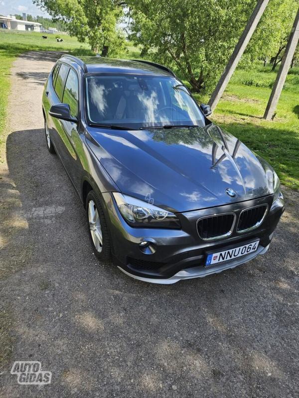 Pelēks BMW X1 2014 Panevēža, ar dzinēja tilpumu 2.00 L un nobraukumu 150 tūkst. km par 7700 €, foto 1 vietnē AUTOMOTO.COM.LV