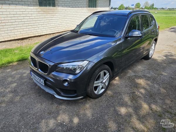 Pelēks BMW X1 2014 Panevēža, ar dzinēja tilpumu 2.00 L un nobraukumu 150 tūkst. km par 7700 €, foto 3 vietnē AUTOMOTO.COM.LV