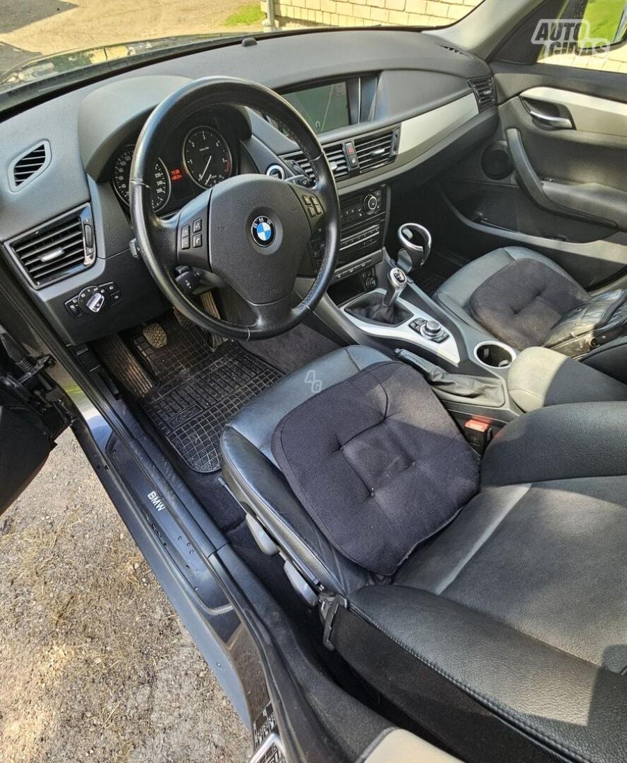 Pelēks BMW X1 2014 Panevēža, ar dzinēja tilpumu 2.00 L un nobraukumu 150 tūkst. km par 7700 €, foto 12 vietnē AUTOMOTO.COM.LV