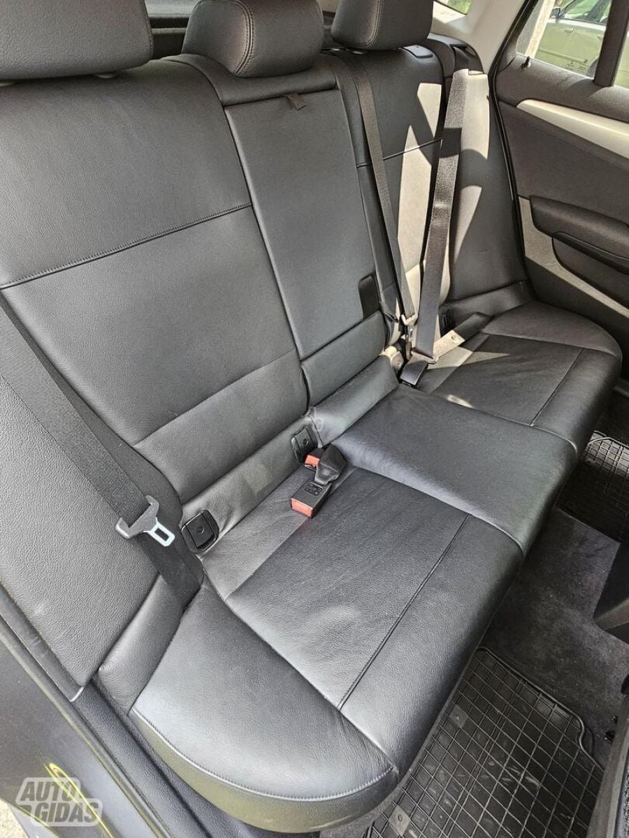 Pelēks BMW X1 2014 Panevēža, ar dzinēja tilpumu 2.00 L un nobraukumu 150 tūkst. km par 7700 €, foto 15 vietnē AUTOMOTO.COM.LV