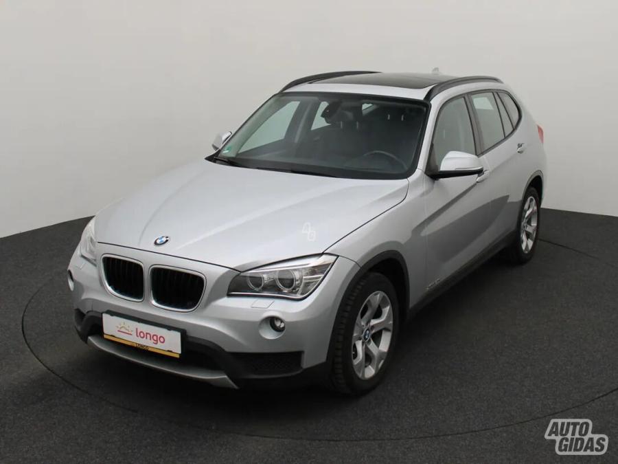 Grey BMW X1 2014 in Vilnius, with an engine capacity of 2.00 L and mileage of 152 thousand km for 13799 €, photo 1 on AUTOMOTO.COM.LV