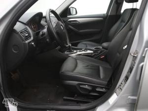 Grey BMW X1 2014 in Vilnius, with an engine capacity of 2.00 L and mileage of 152 thousand km for 13799 €, photo 5 on AUTOMOTO.COM.LV