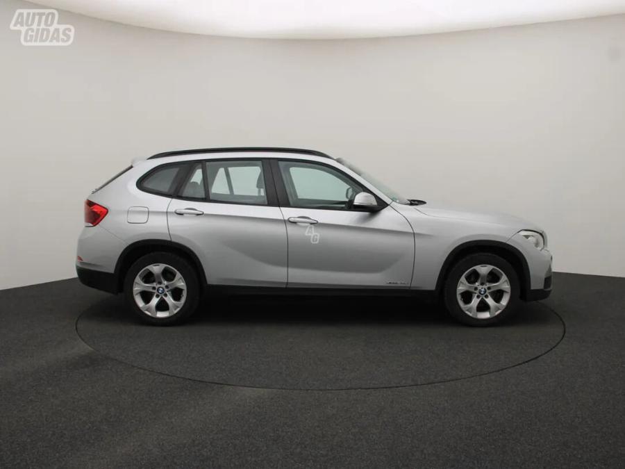 Grey BMW X1 2014 in Vilnius, with an engine capacity of 2.00 L and mileage of 152 thousand km for 13799 €, photo 10 on AUTOMOTO.COM.LV